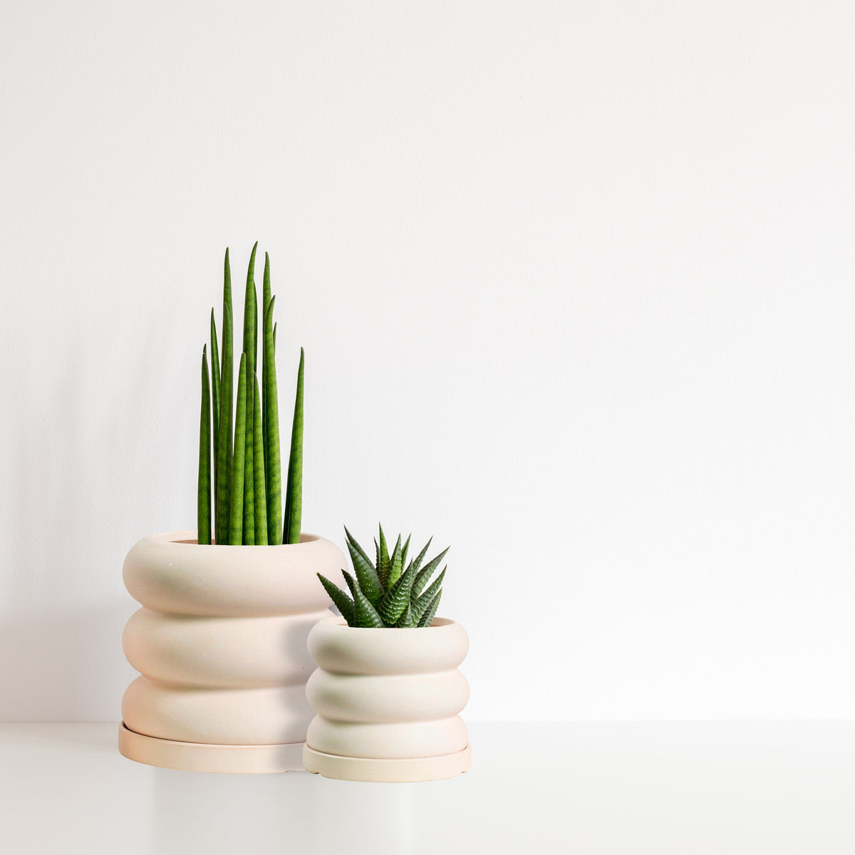 Lagos Triple Horizontal Cyclinder Bubble Pot Set 2 - Cream – Olly & Rose